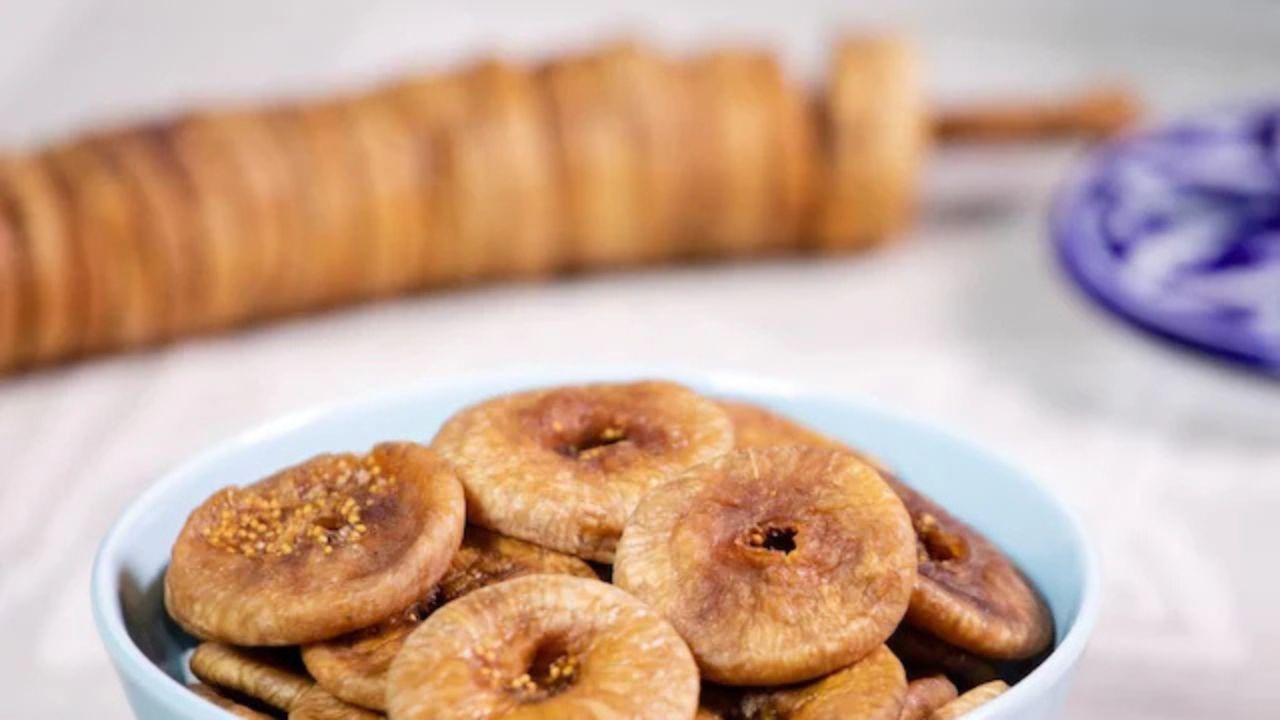 6 Amazing Health Benefits of Eating Soaked Figs Daily